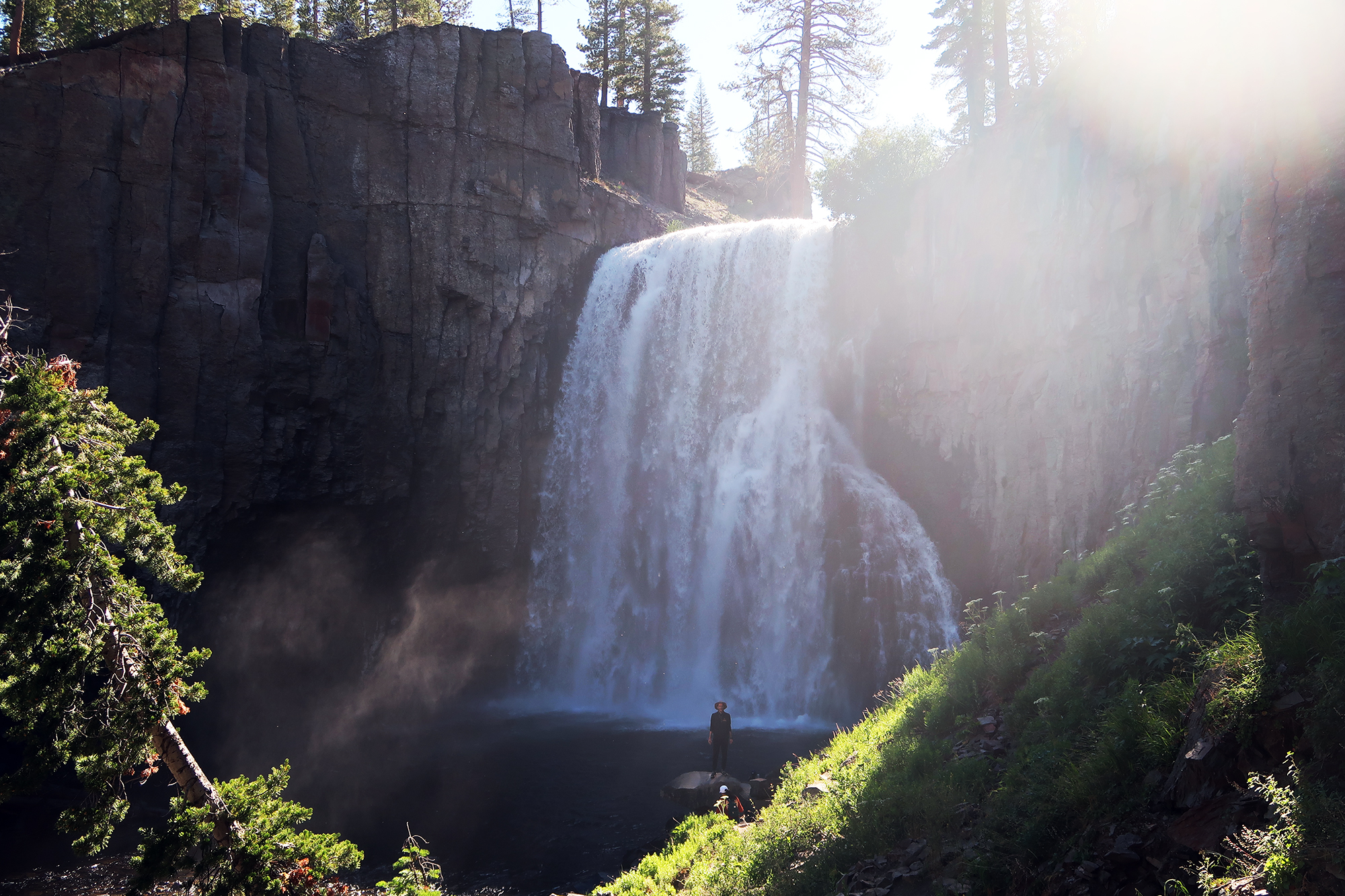 Devil's Postpile and Rainbow Falls (Mammoth Lakes) - dismal wilderness
